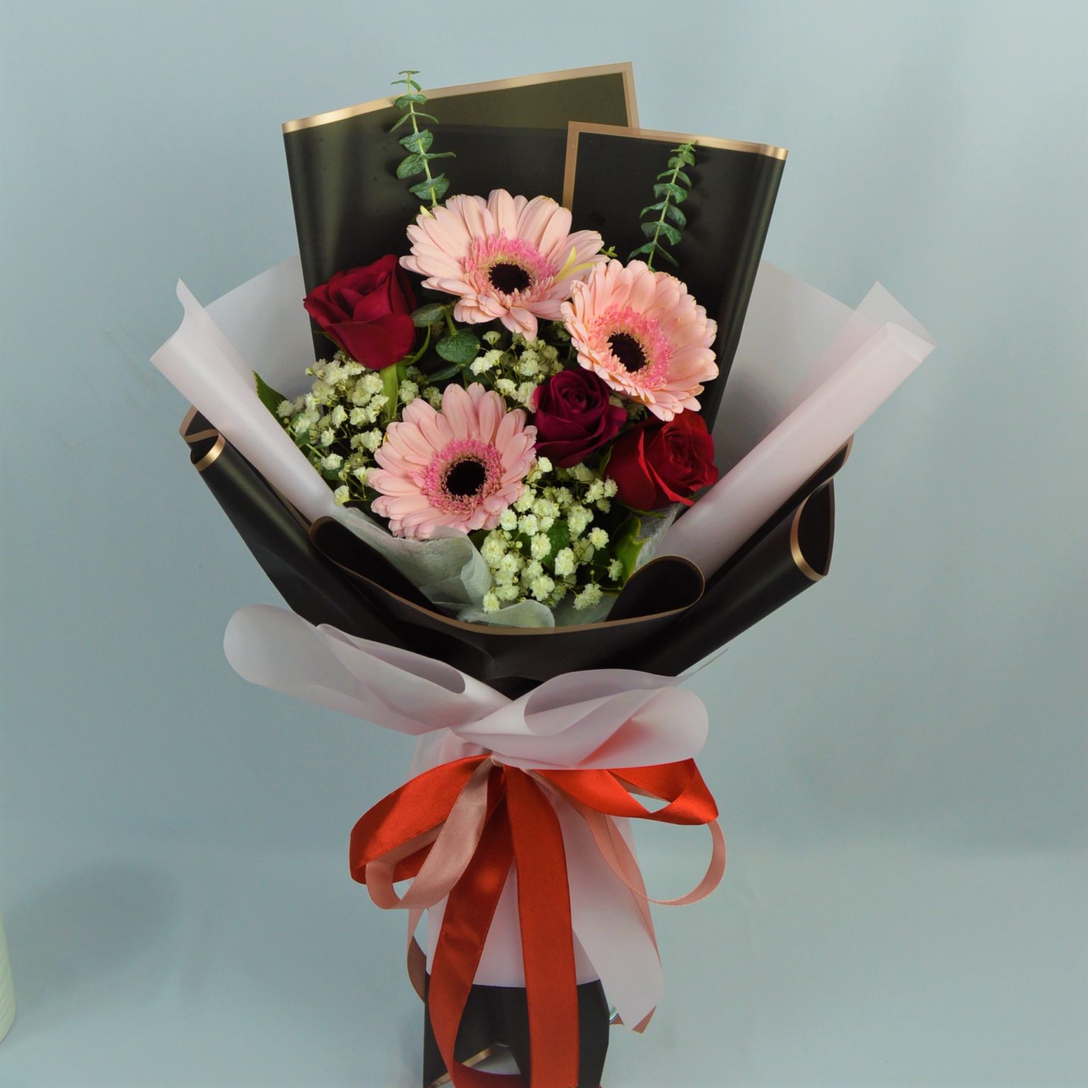 3 rose and 3 pink hand bouquet - Blooming Florist