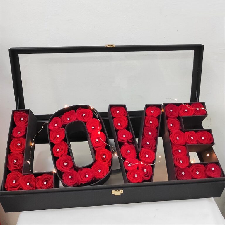 Love Roses Box with LED - Blooming Florist