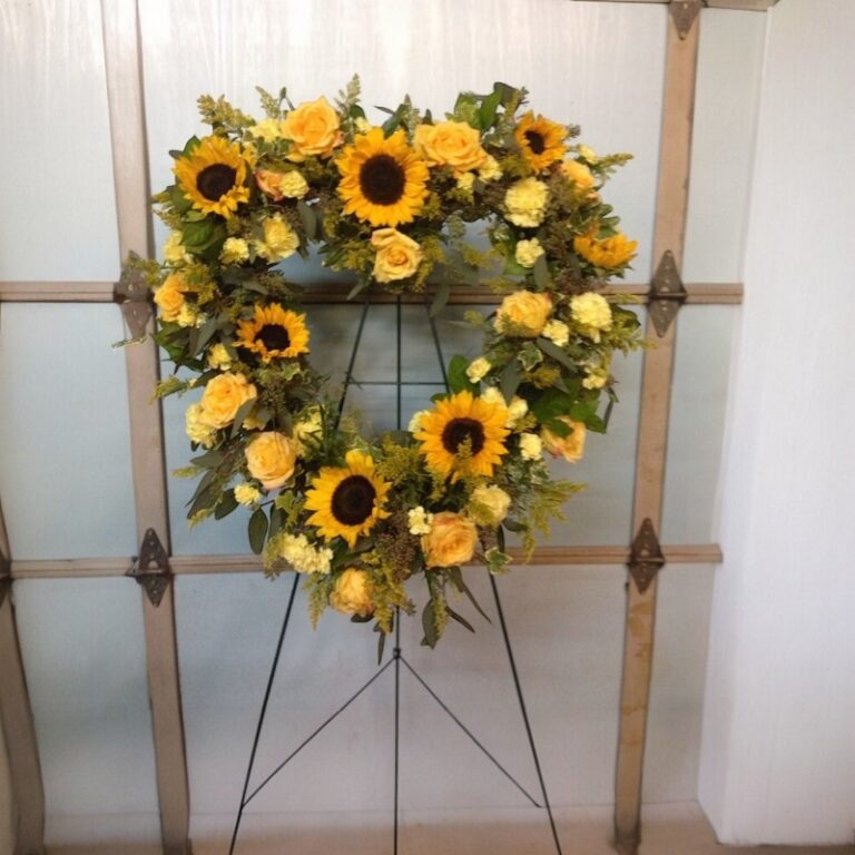 Round Ring wreath stand Online - Blooming. free delivery to Nirvana